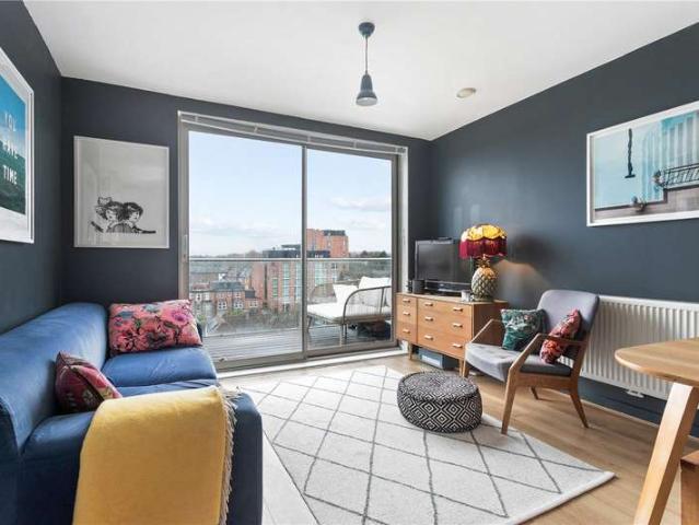 2 Bedroom Flat