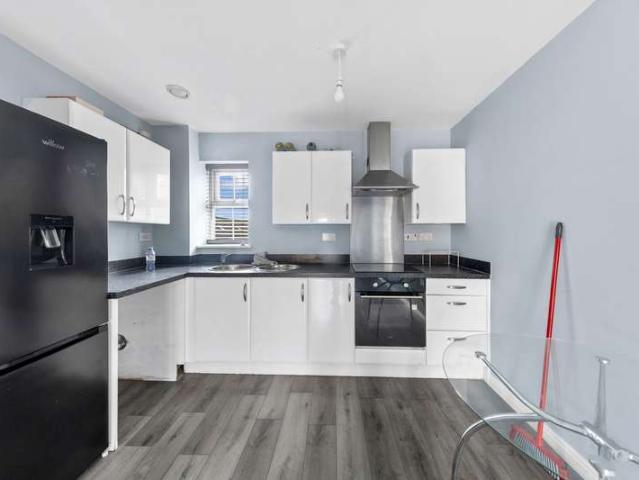 2 Bedroom Flat