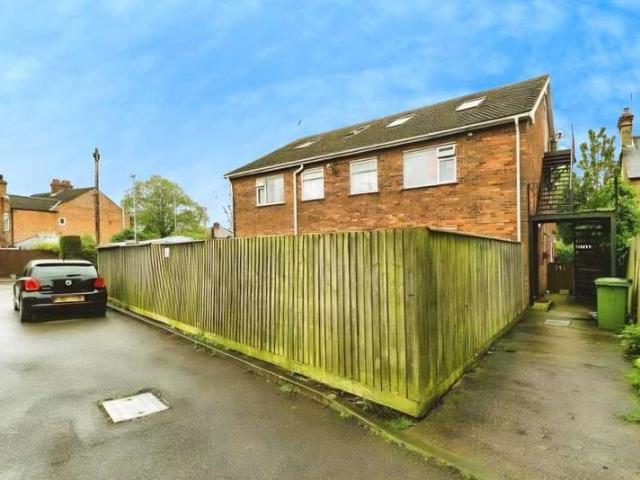 2 Bedroom Flat