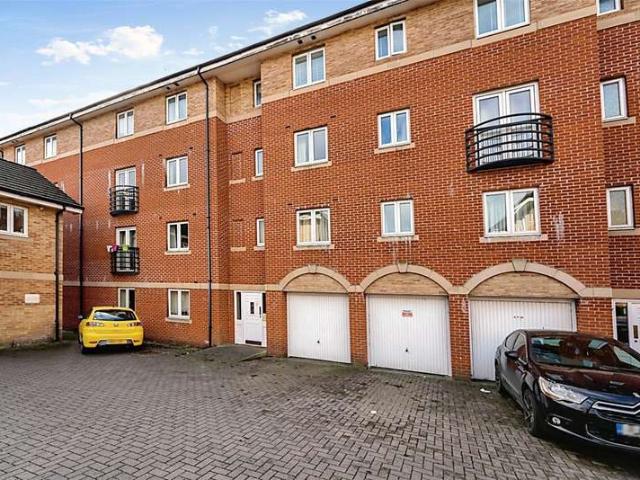 2 Bedroom Flat