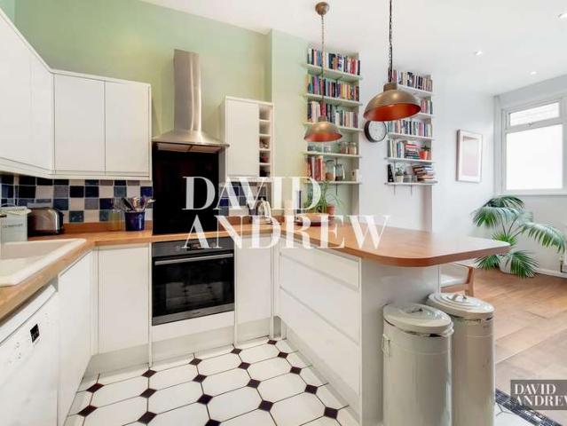 2 Bedroom Flat