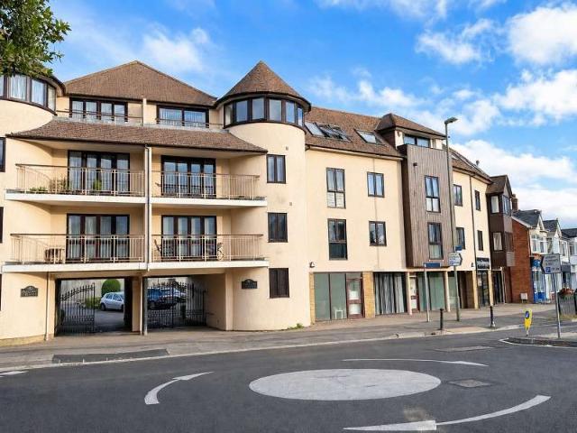 2 Bedroom Flat