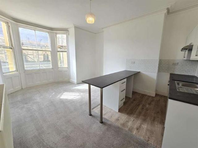 2 Bedroom Flat