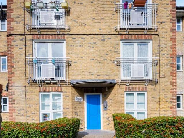 2 Bedroom Flat
