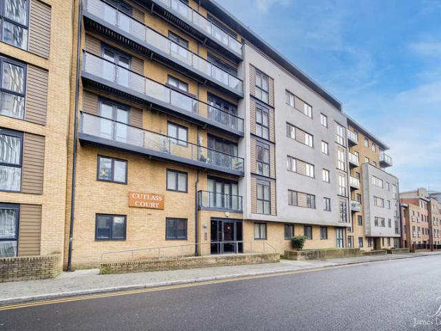 2 Bedroom Flat