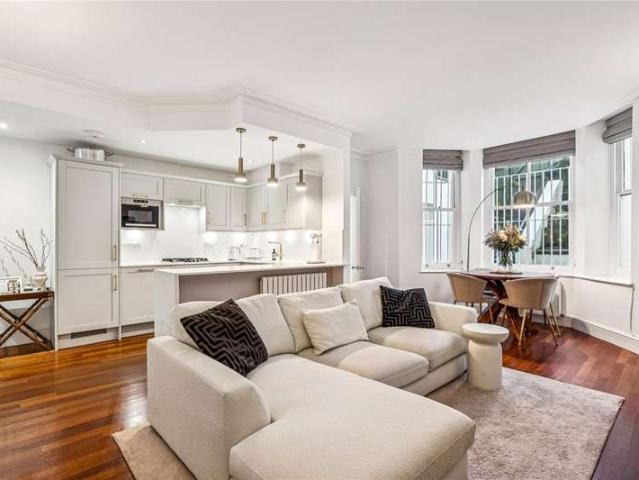 2 Bedroom Flat