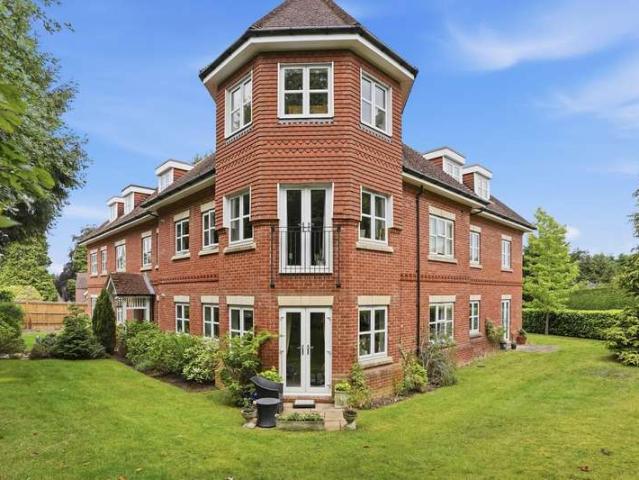2 Bedroom Flat