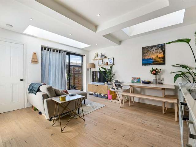 2 Bedroom Flat