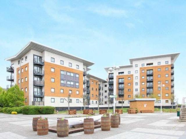 2 Bedroom Flat