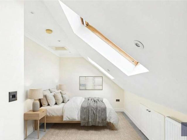 2 Bedroom Flat