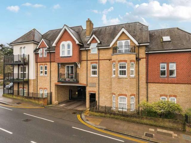 2 Bedroom Flat