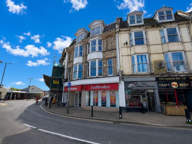 2 Bedroom Flat