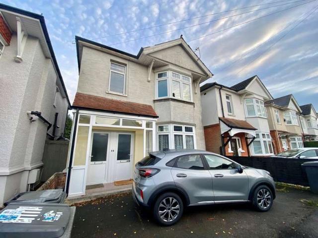 2 Bedroom Flat