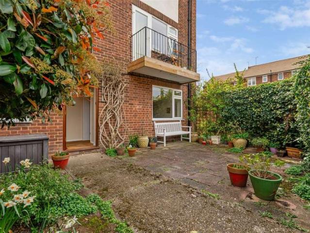 2 Bedroom Flat