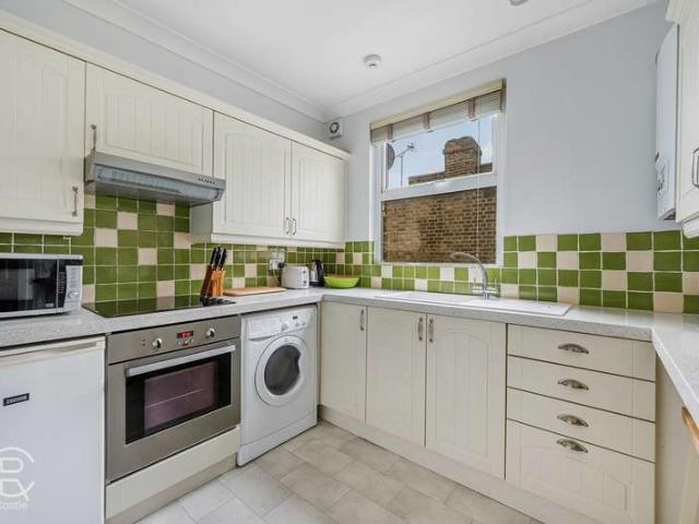 2 Bedroom Flat