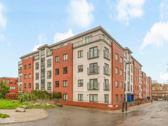 2 Bedroom Flat