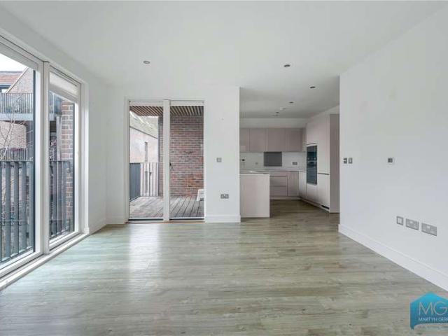 2 Bedroom Flat