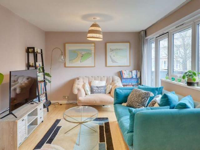 2 Bedroom Flat