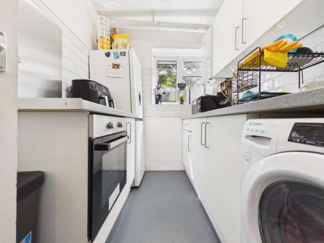 2 Bedroom Flat
