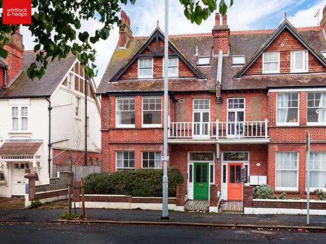 2 Bedroom Flat
