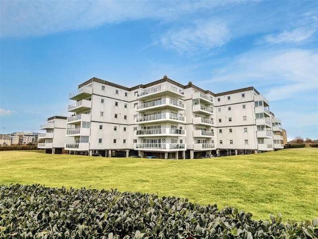 2 Bedroom Flat