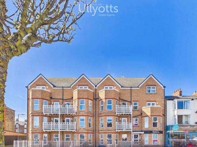 2 Bedroom Flat