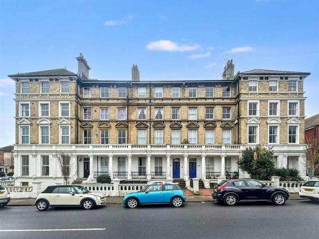 2 Bedroom Flat