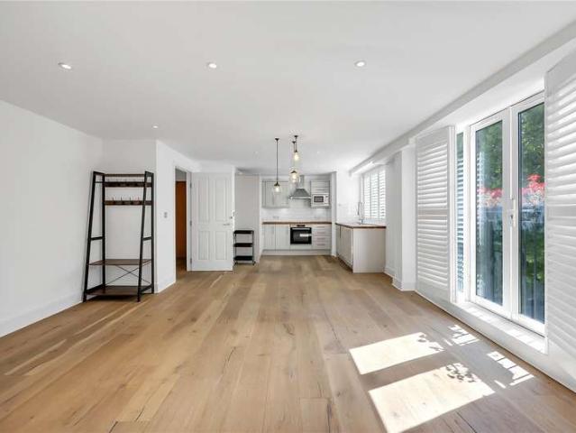 2 Bedroom Flat