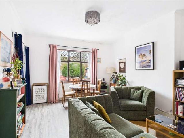 2 Bedroom Flat