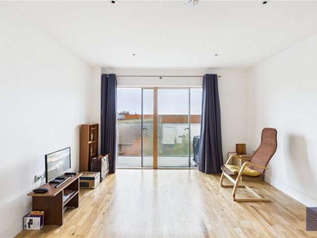 2 Bedroom Flat