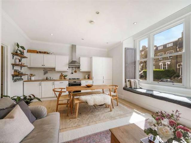 2 Bedroom Flat