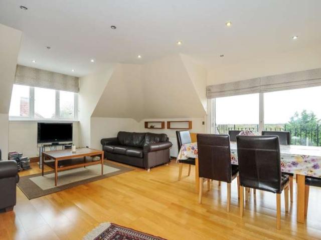 2 Bedroom Flat