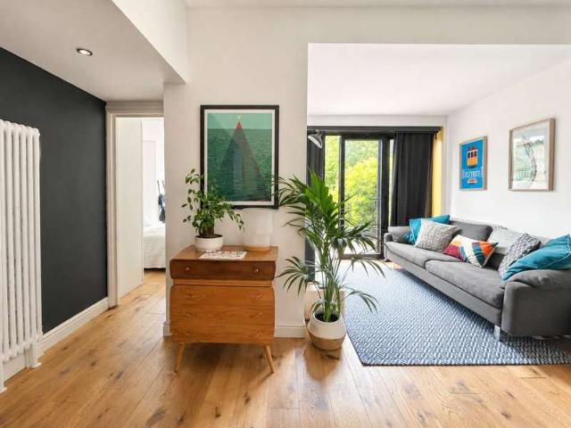 2 Bedroom Flat