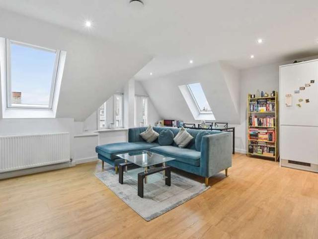 2 Bedroom Flat