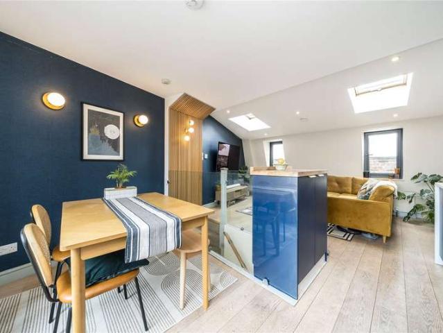 2 Bedroom Flat