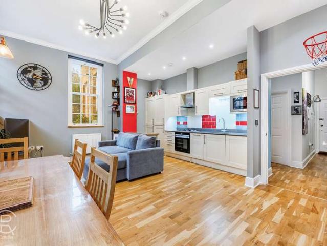 2 Bedroom Flat