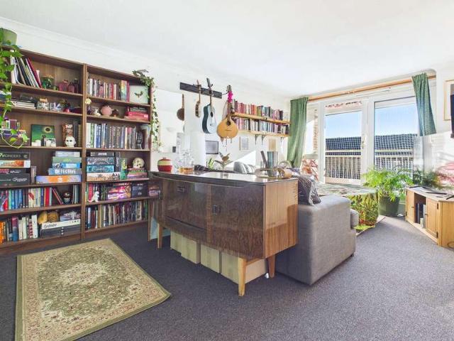 2 Bedroom Flat
