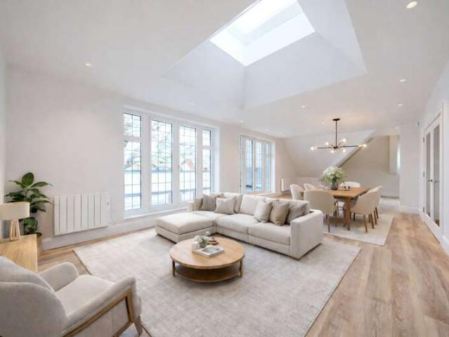 2 Bedroom Flat