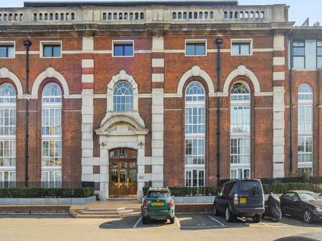 2 Bedroom Flat