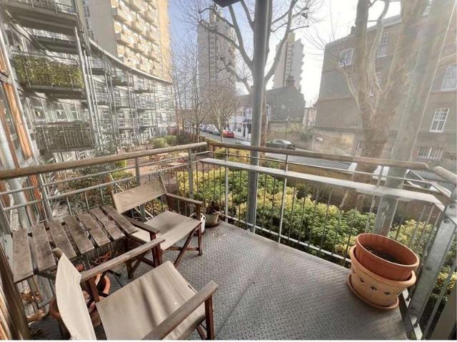 2 Bedroom Flat