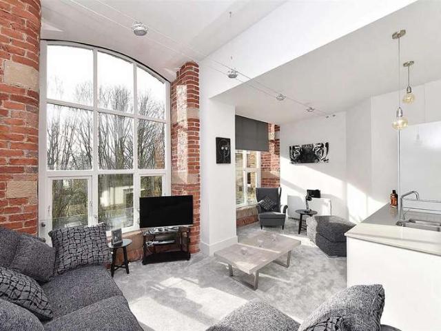 2 Bedroom Flat