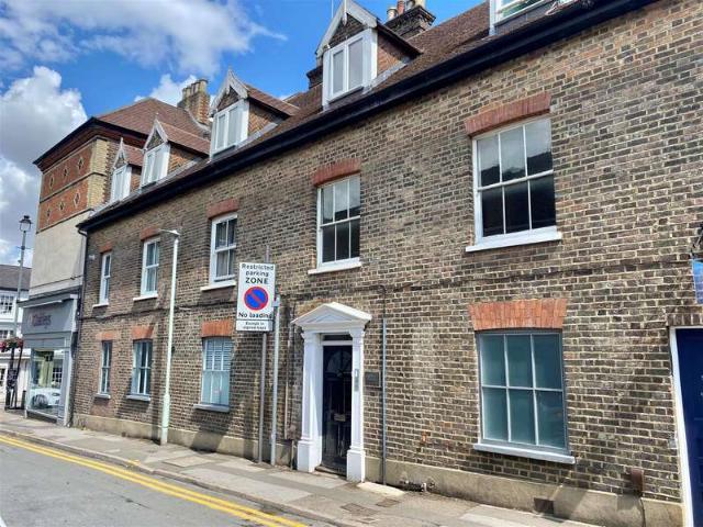 2 Bedroom Flat