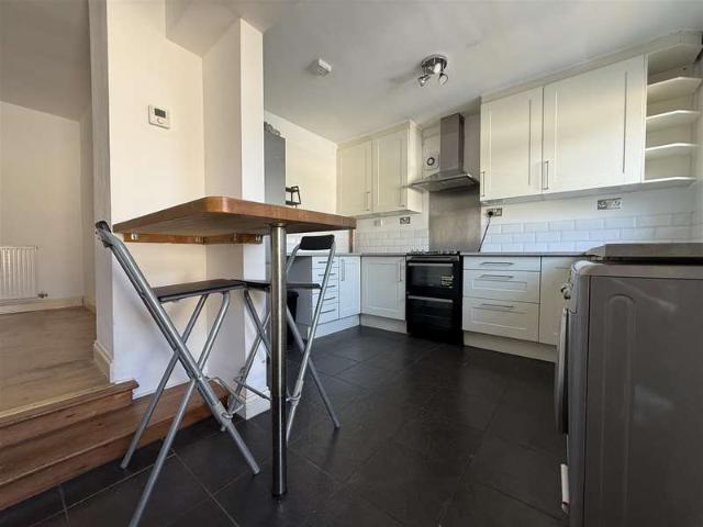 2 Bedroom Flat