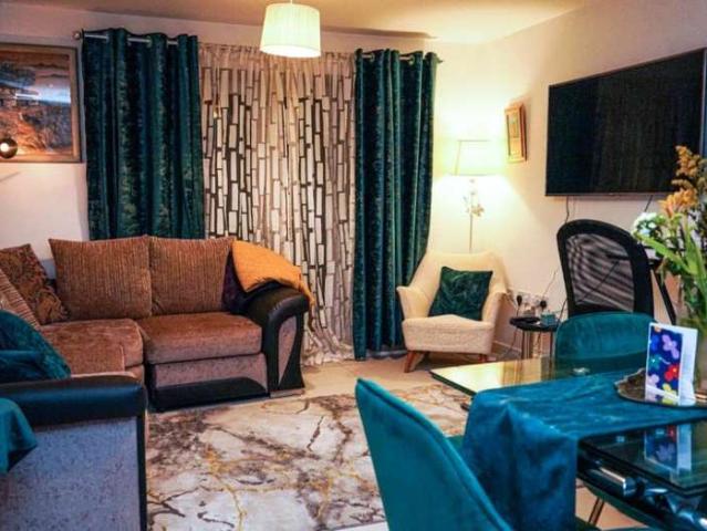 2 Bedroom Flat