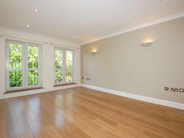 2 Bedroom Flat
