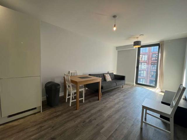 2 Bedroom Flat