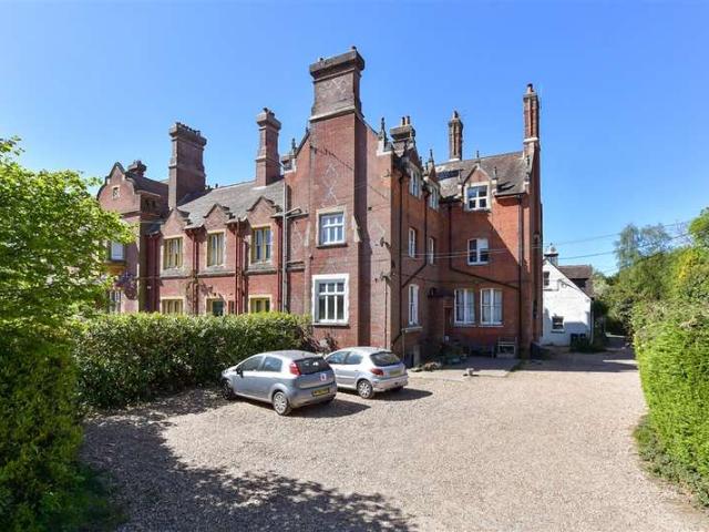 2 Bedroom Flat