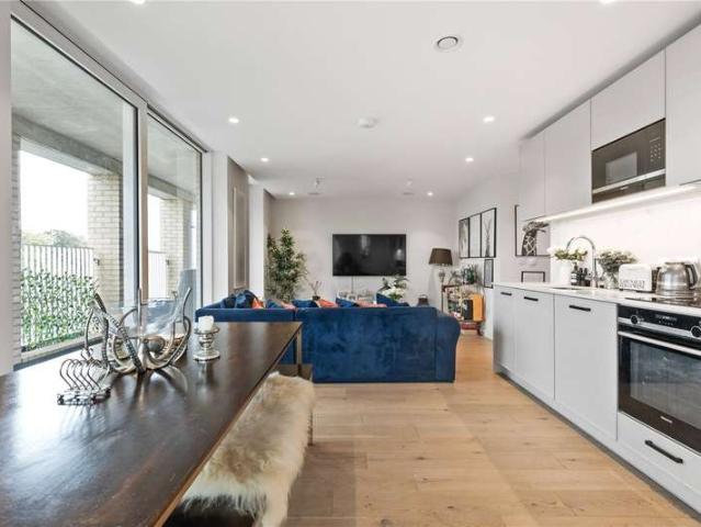 2 Bedroom Flat