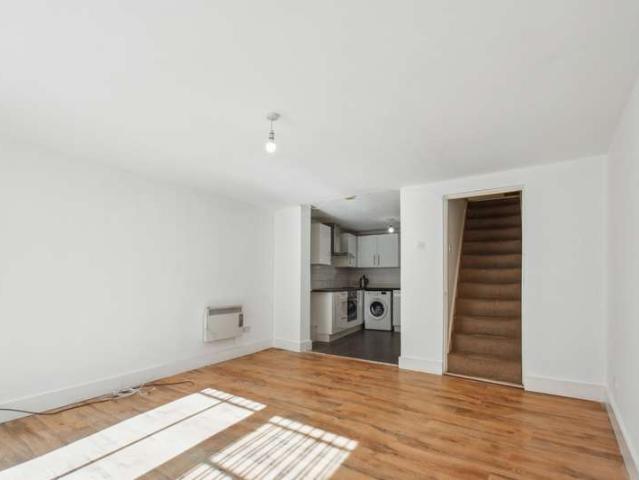 2 Bedroom Flat
