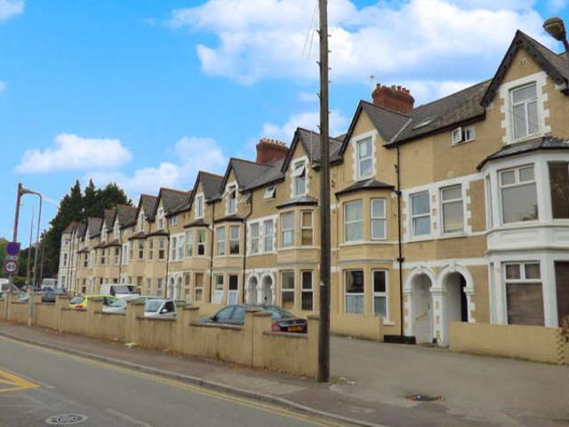 2 Bedroom Flat